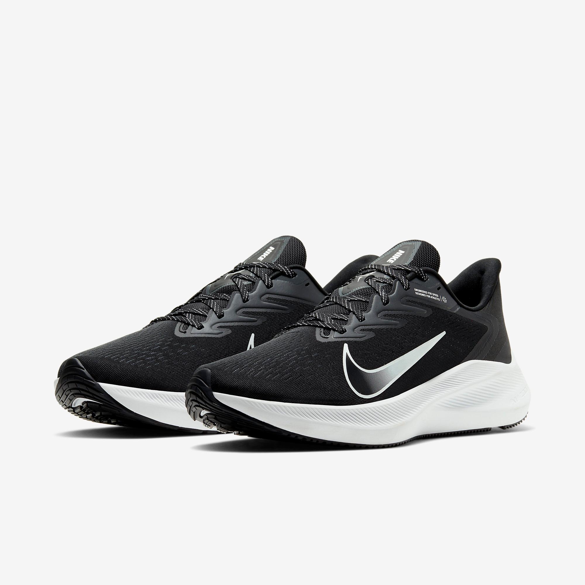 Nike Mens Air Zoom Winflow 7 Running Shoes - Black/Anthracite ...